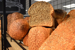 Glutenvrij lichtbruin brood bestellen | Bakkerij van der Grijn