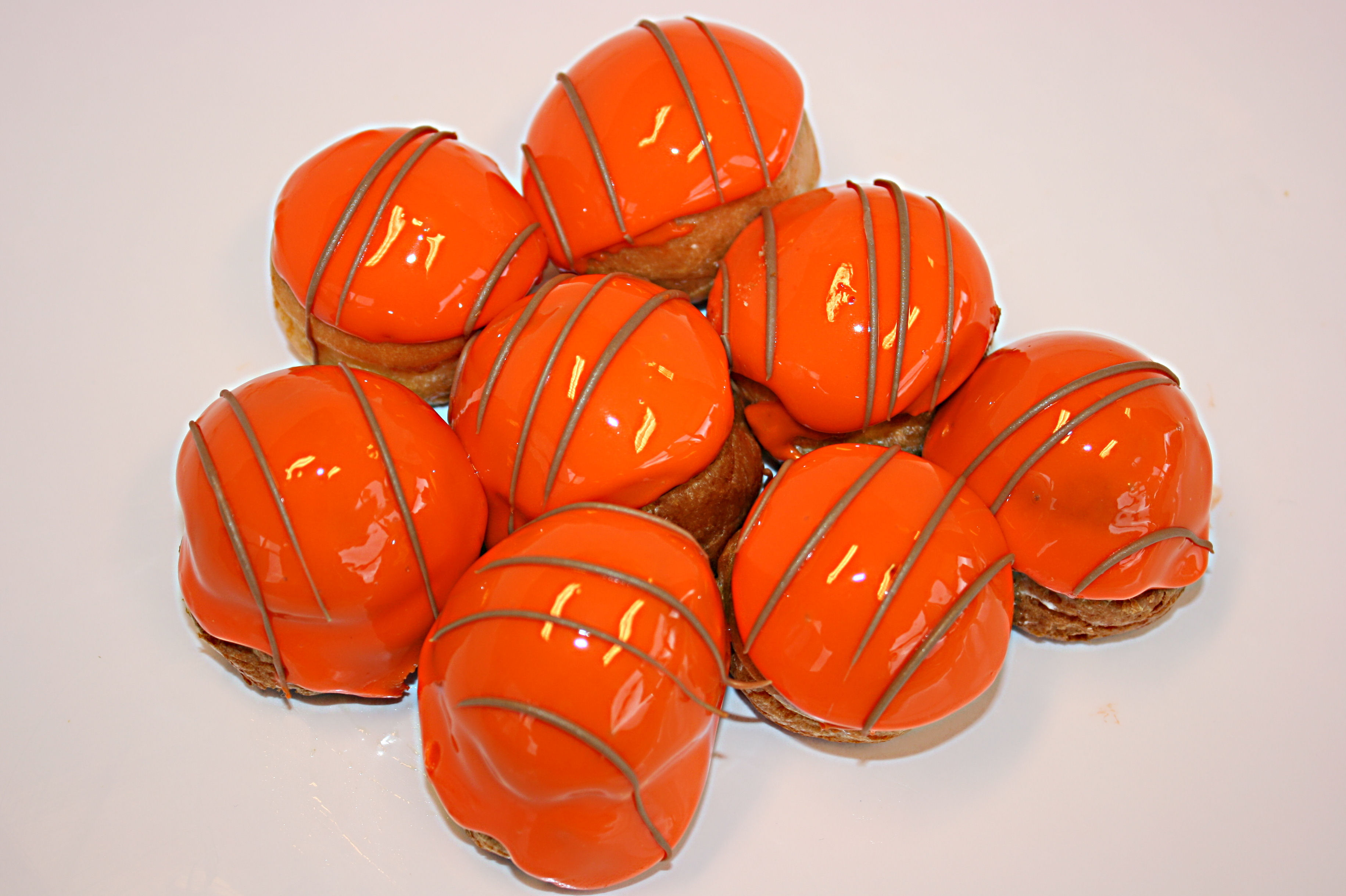 6 Mini huize ten Bosschebolletjes bestellen | Bakkerij van der Grijn