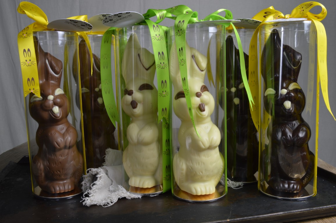 Chocolade haas melk, wit of puur bestellen | Bakkerij van der Grijn