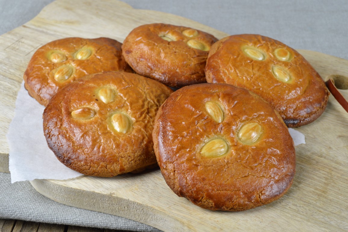 Gevulde koek per stuk bestellen | Bakkerij van der Grijn