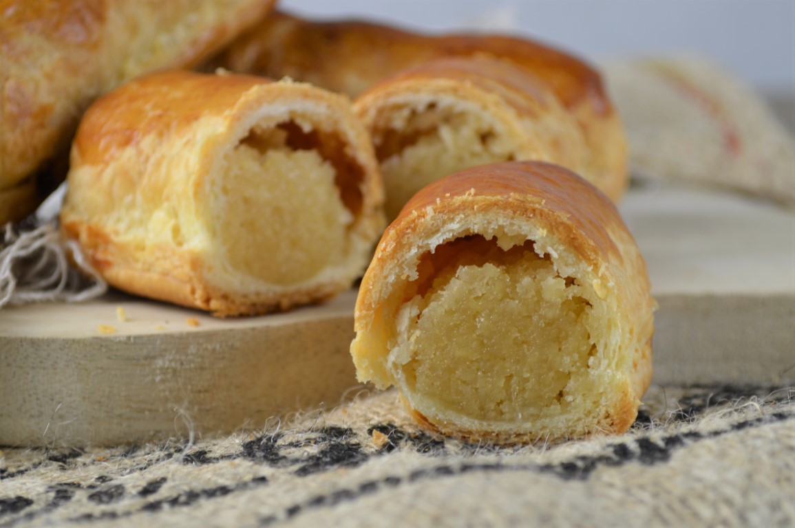 Kleine roomboter amandelstaaf bestellen | Bakkerij van der Grijn