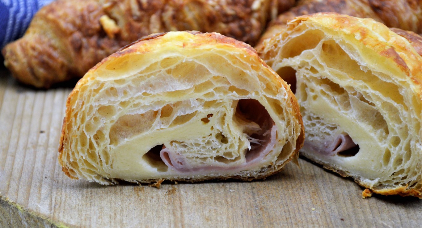 Ham Kaas croissant bestellen | Bakkerij van der Grijn