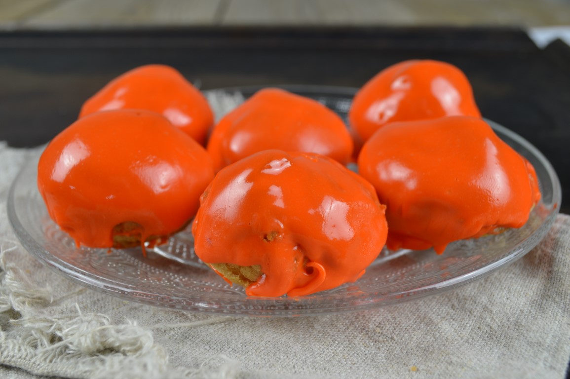 Oranje soesjes per 6 verpakt. bestellen | Bakkerij van der Grijn